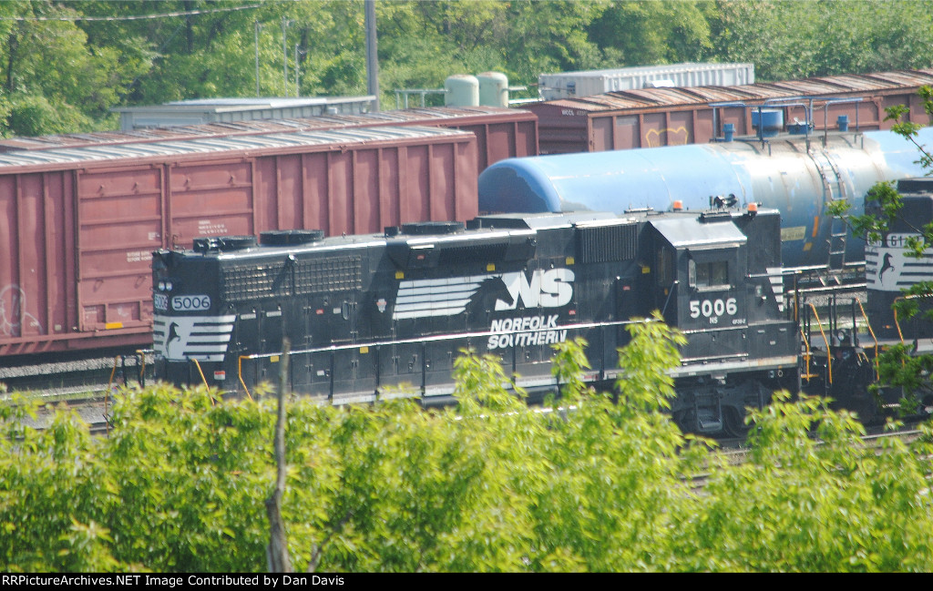 NS GP38-2 5006 on the yard job